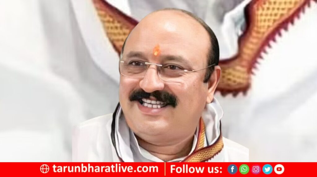 Sanjay Pawar : अखेर मागितली वाघ कुटुंबाची माफी, काय घडलं होतं? - Tarun ...